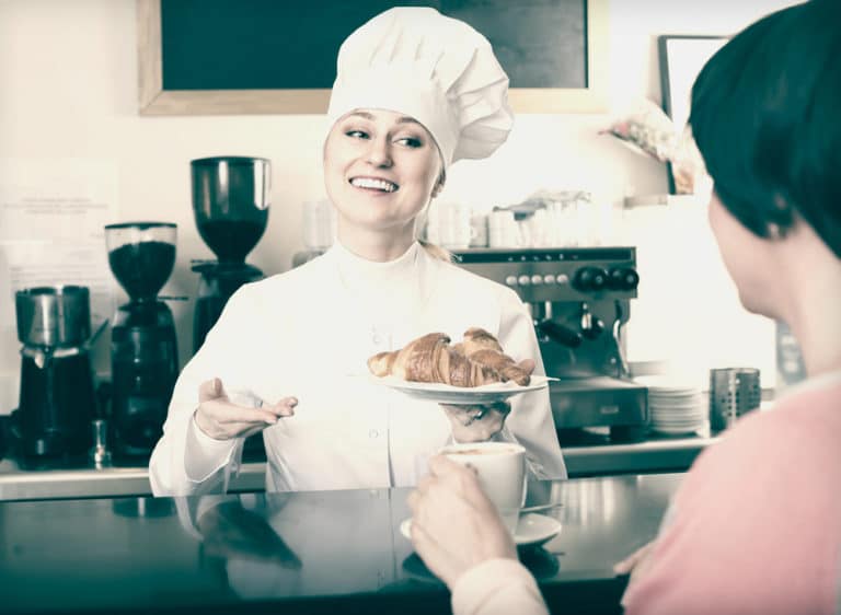 Cafeteria Cook - Salary, How to Become, Job Description & Best Schools