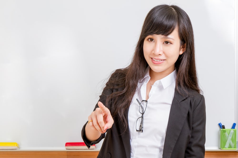 Chinese Instructor - Salary, How to Become, Job Description & Best Schools