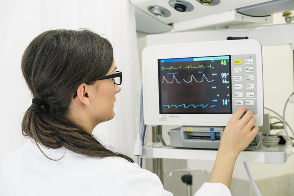 What is an EKG Technician? Ultimate Guide for 2024 | Duties & More