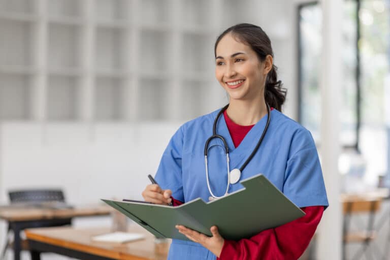 Associate Degree in Nursing - OnlineDegree.com