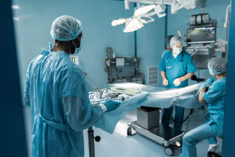 Surgical Tech Programs & Schools (2024 Best Rankings Online)