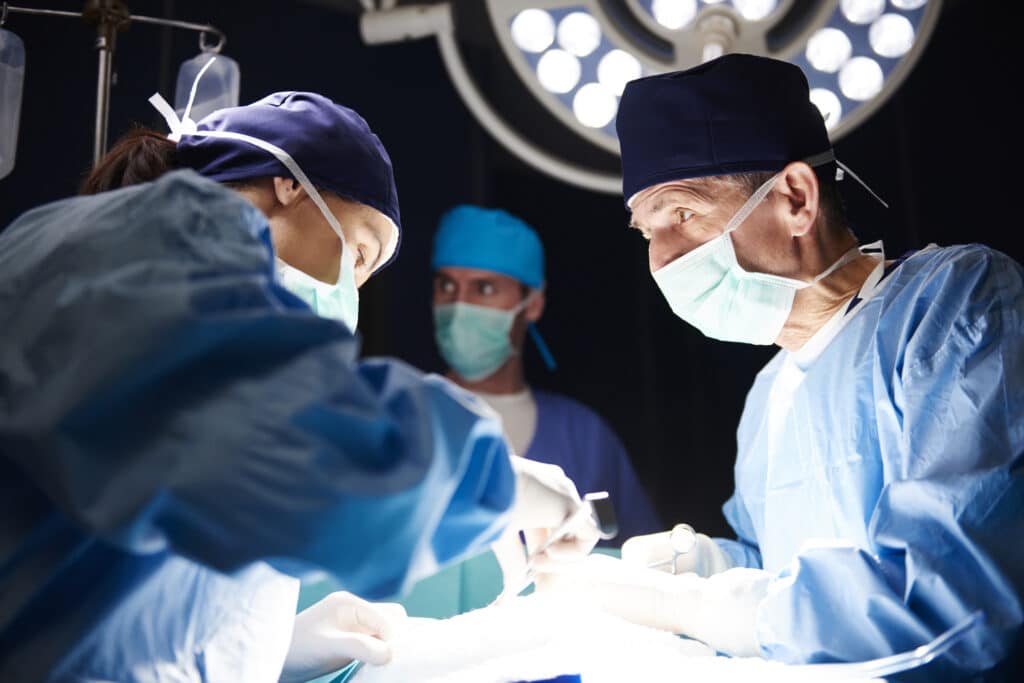 What Does a Surgical Tech Do? Top Job Duties - OnlineDegree.com